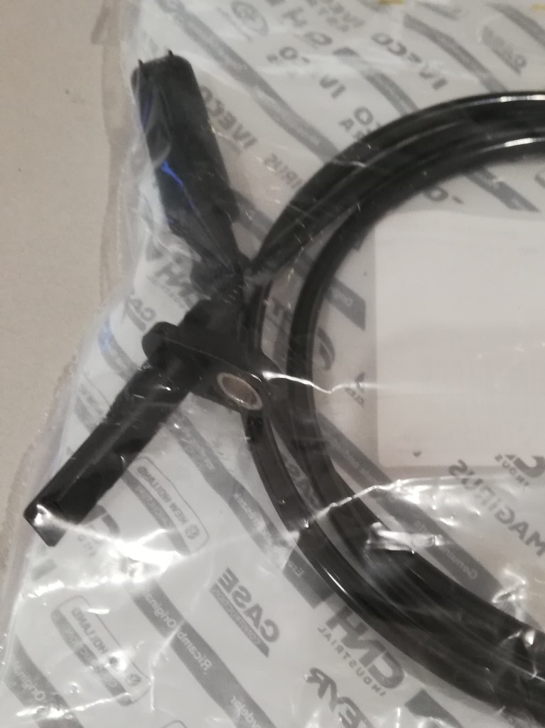 5801279030 CZUJNIK ABS PRZÓD IVECO DAILY 06-